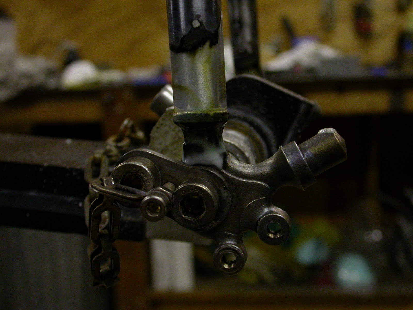 Moustache Cycles: Chain Stays and Dropouts