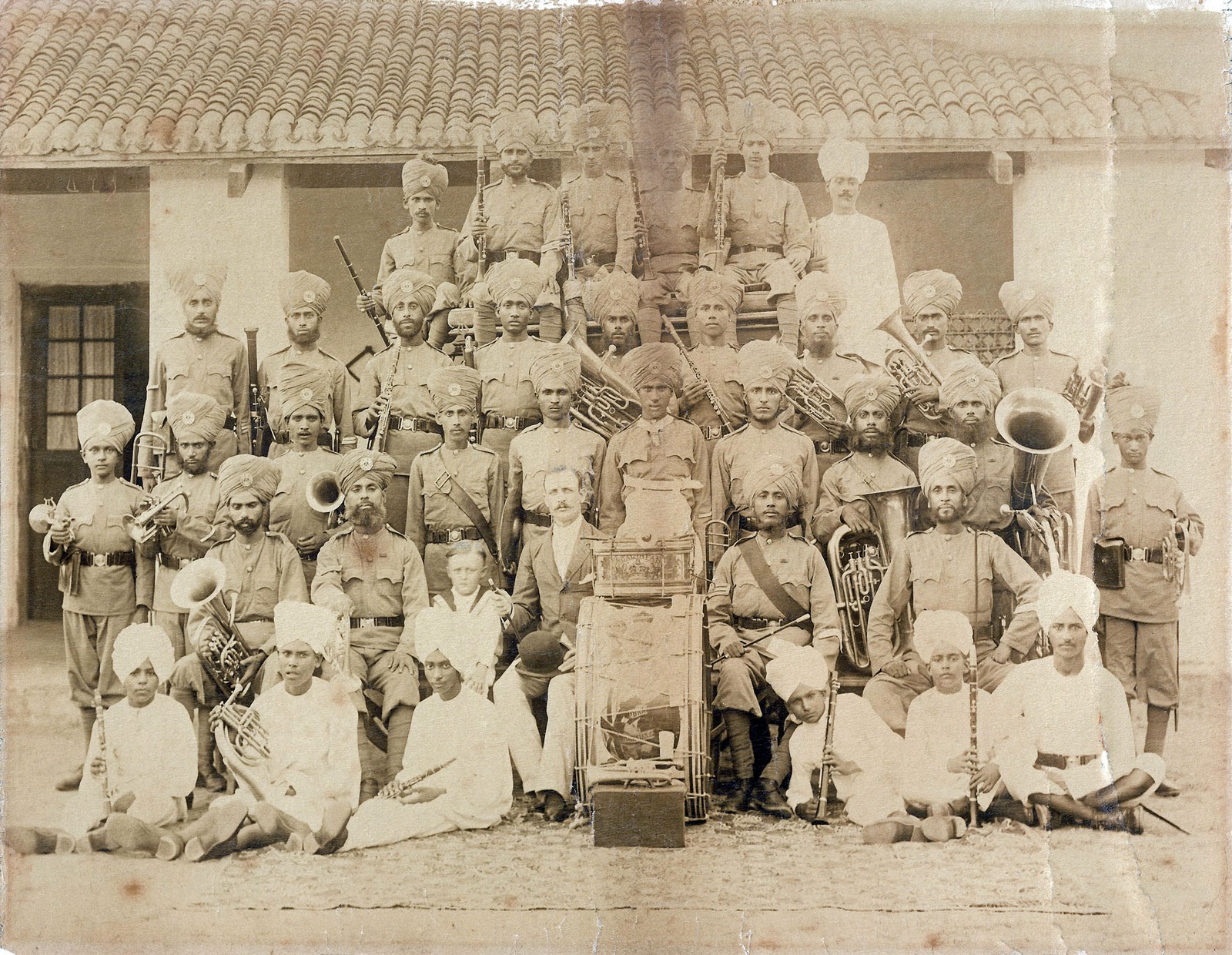 TempoSenzaTempo: A Regimental Band of the Bengal Infantry