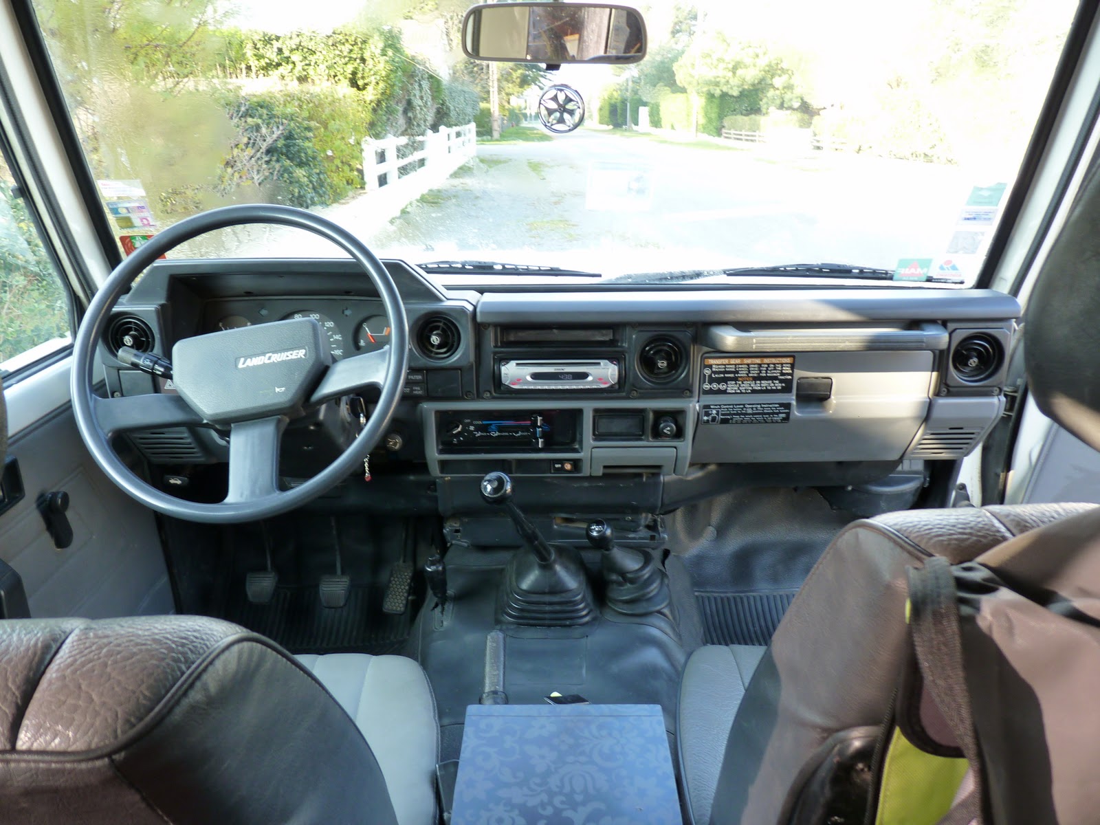 A VENDRE TOYOTA LAND CRUISER BJ 75: Fiche d'identité