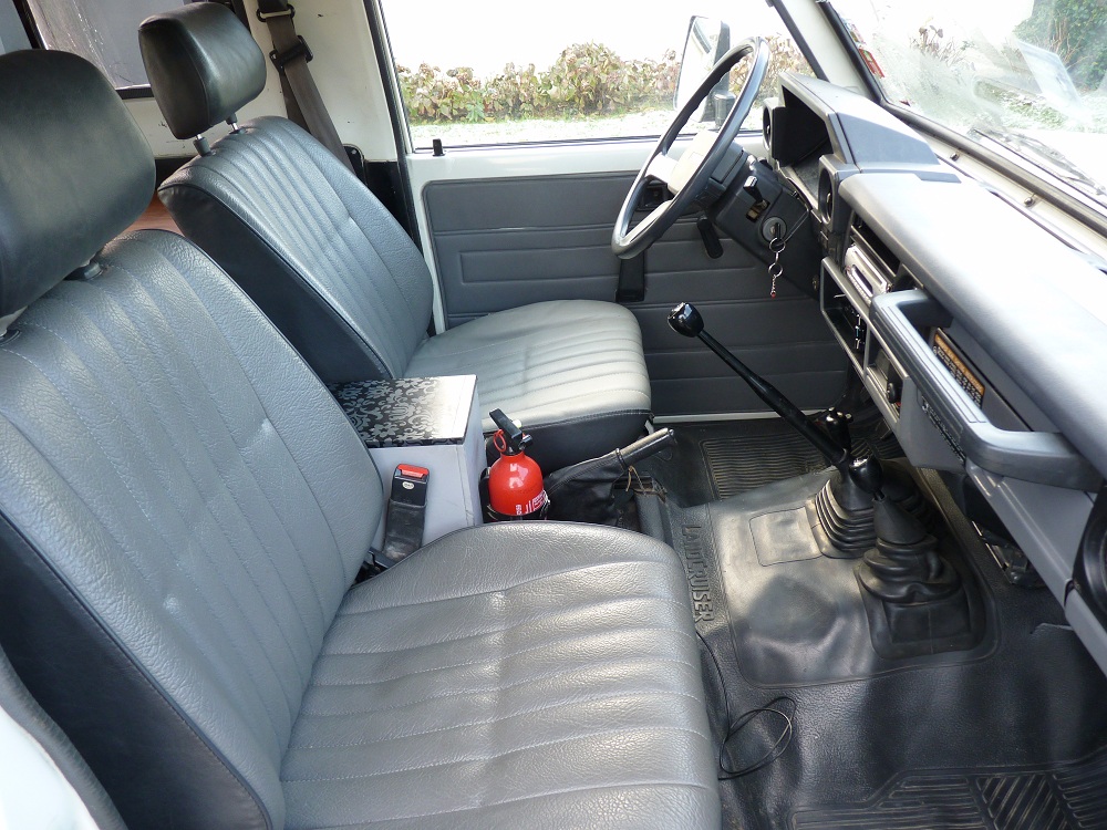 A VENDRE TOYOTA LAND CRUISER BJ 75