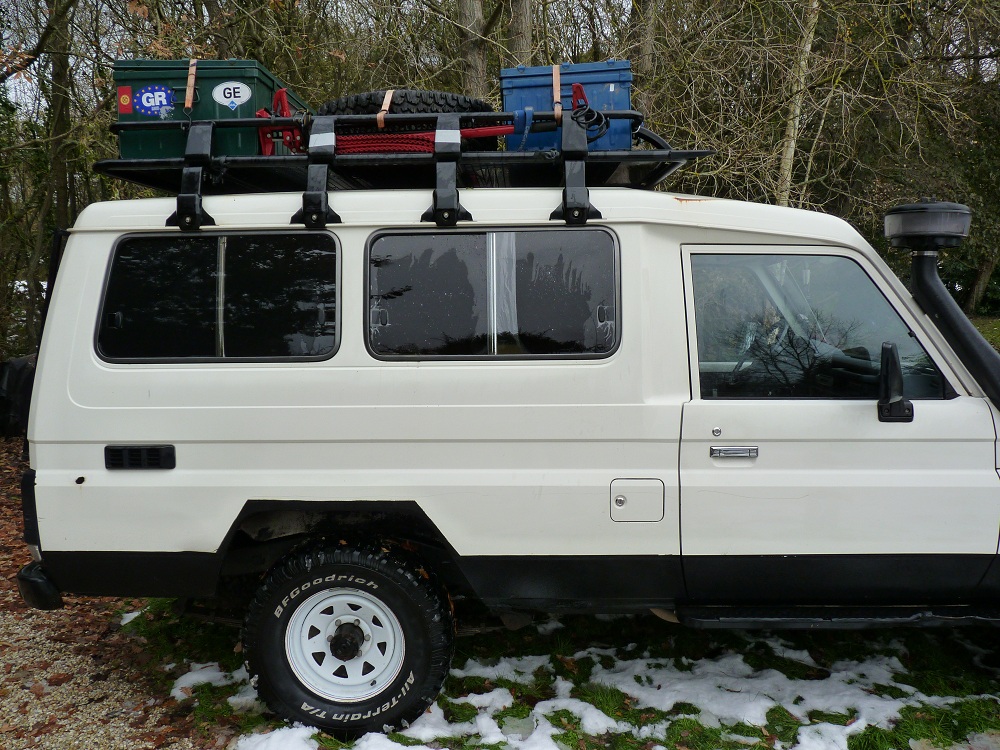A VENDRE TOYOTA LAND CRUISER BJ 75