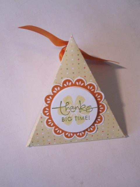 Just because I love to play.....: Triangle Box Tutorial