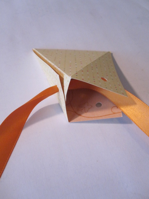 Just because I love to play.....: Triangle Box Tutorial