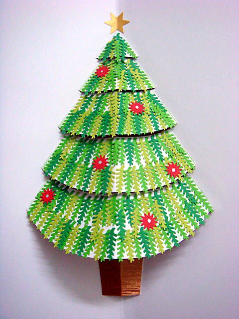 AZLINA ABDUL: Pop up Christmas tree!