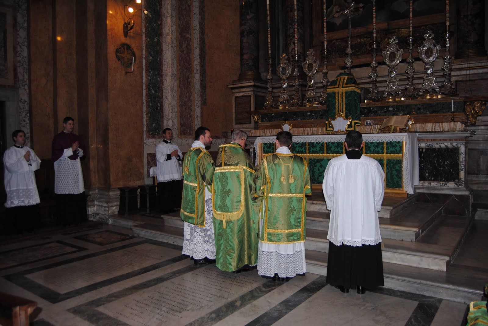 Pro Misa Tradicional en Ciudad Real: Mons. Guido Pozzo celebra Misa ...