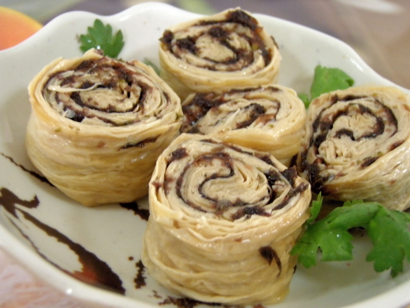 The Modern VEGETARIAN - Recipes: Seaweed Roll