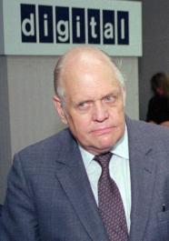 Computer Pioneer Ken Olsen Dies at Age 84 | World News Today
