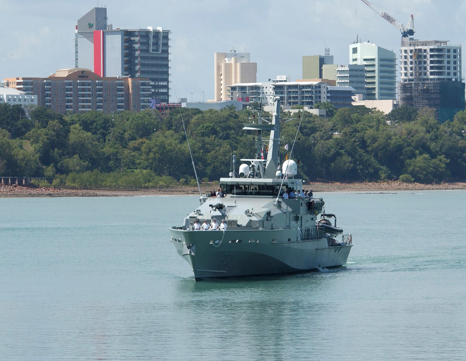 Naval Photos: HMAS Armidale (ACPB 83)