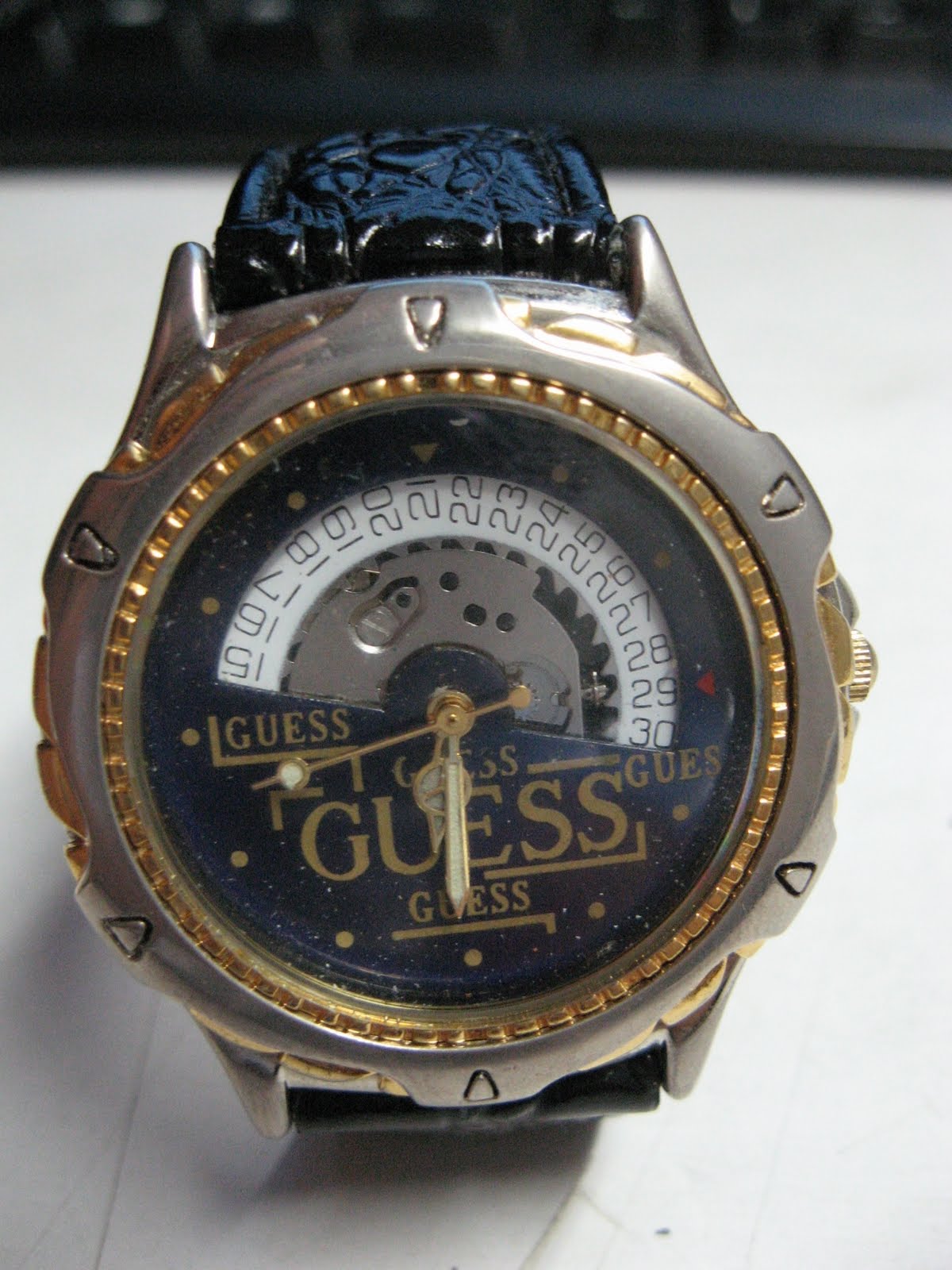 .: guess watch original (sold out)