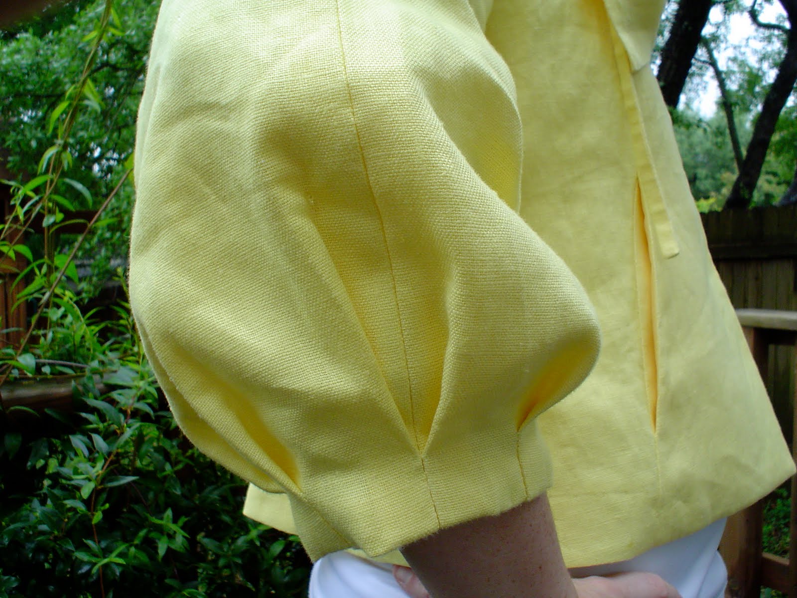 Amanda's Adventures in Sewing: Butterick 5335 - Yellow linen jacket w ...