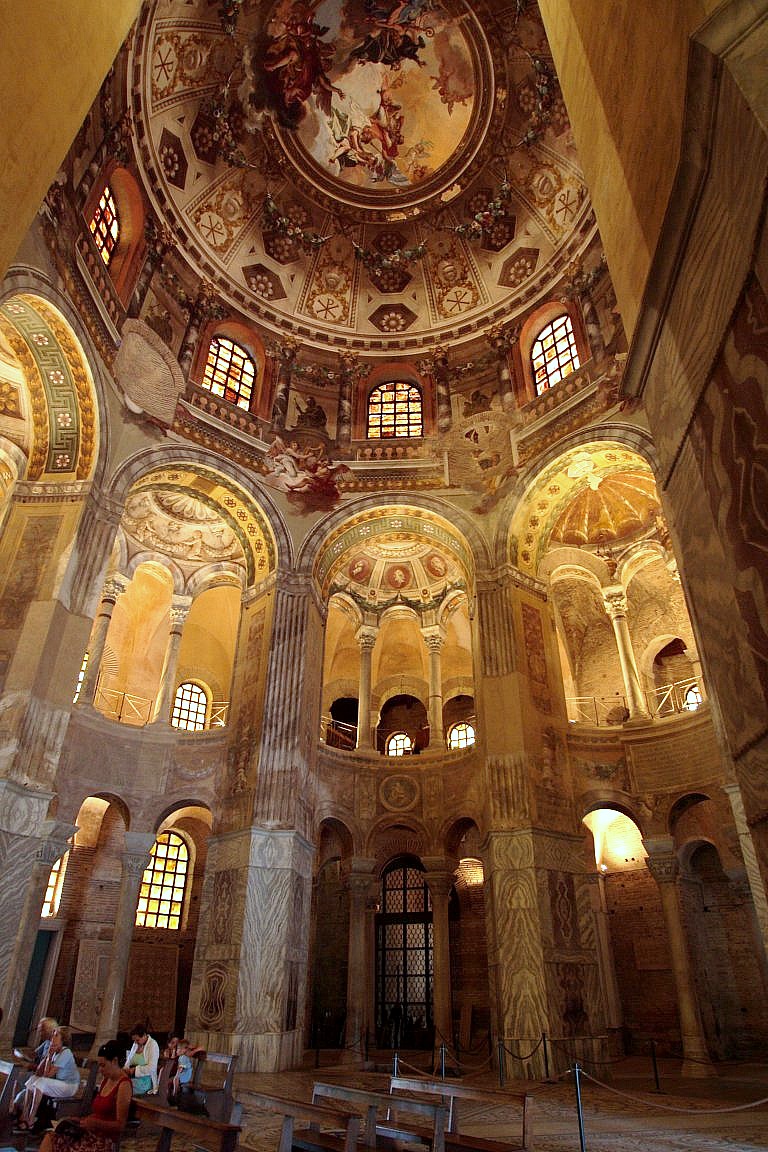 arch: S. Vitale, Ravenna, (532-547 CE), Byzantine Architecture