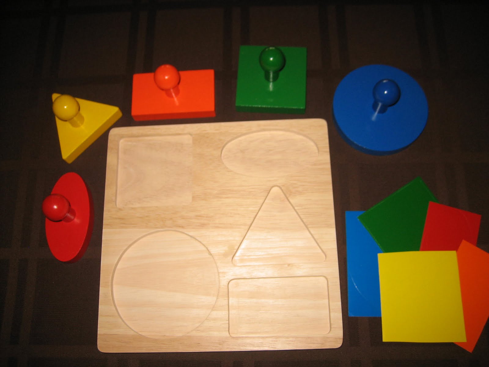 A Mama Stork Knows: Guidecraft Geometric Puzzle Board Review and ...