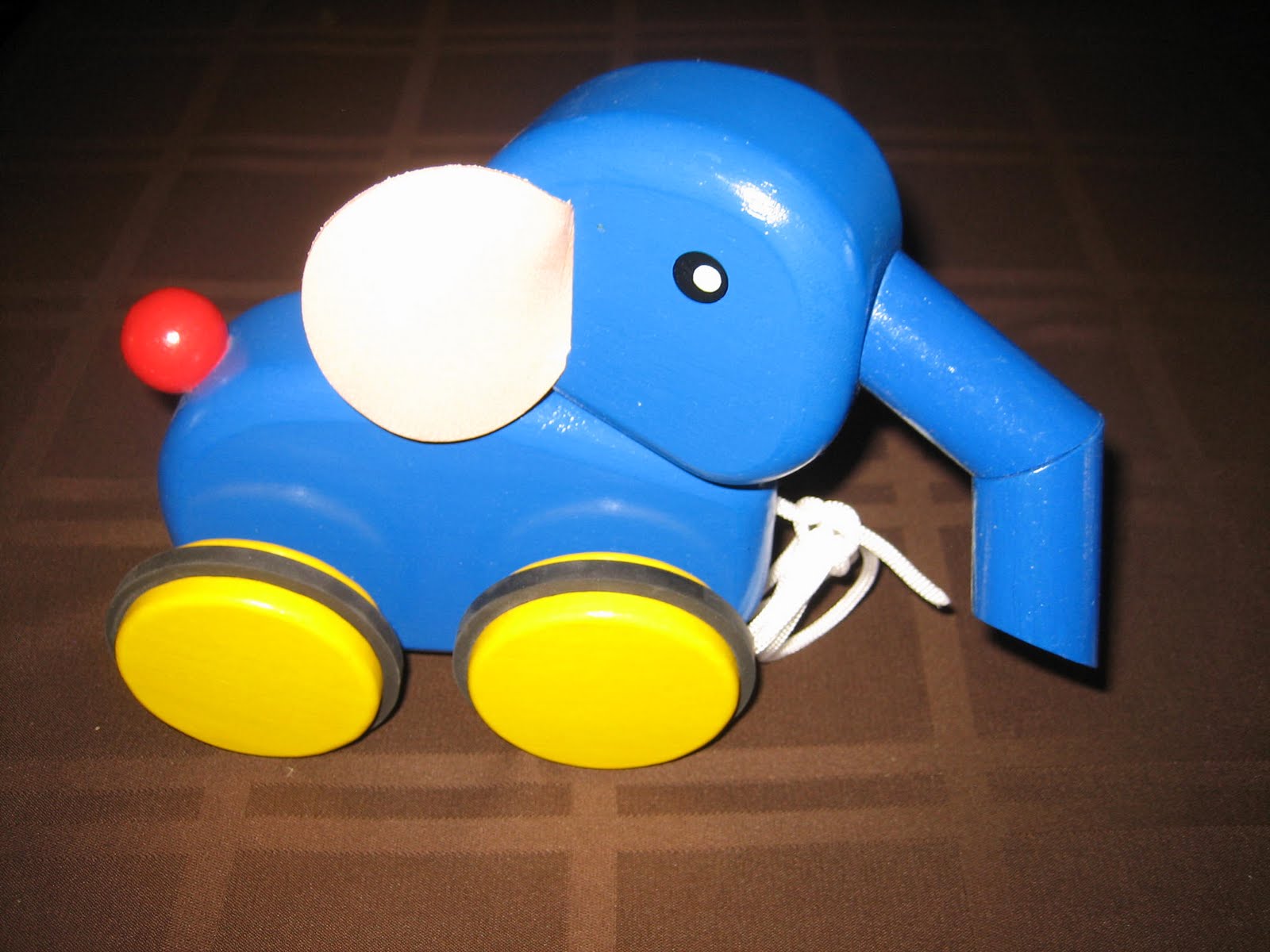 A Mama Stork Knows: Guidecraft Elephant Pull Along Review and Giveaway ...