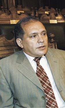 MOVIMIENTO 10 DE SEPTIEMBRE: Suspendido juez Valderrama en el caso Anfruns