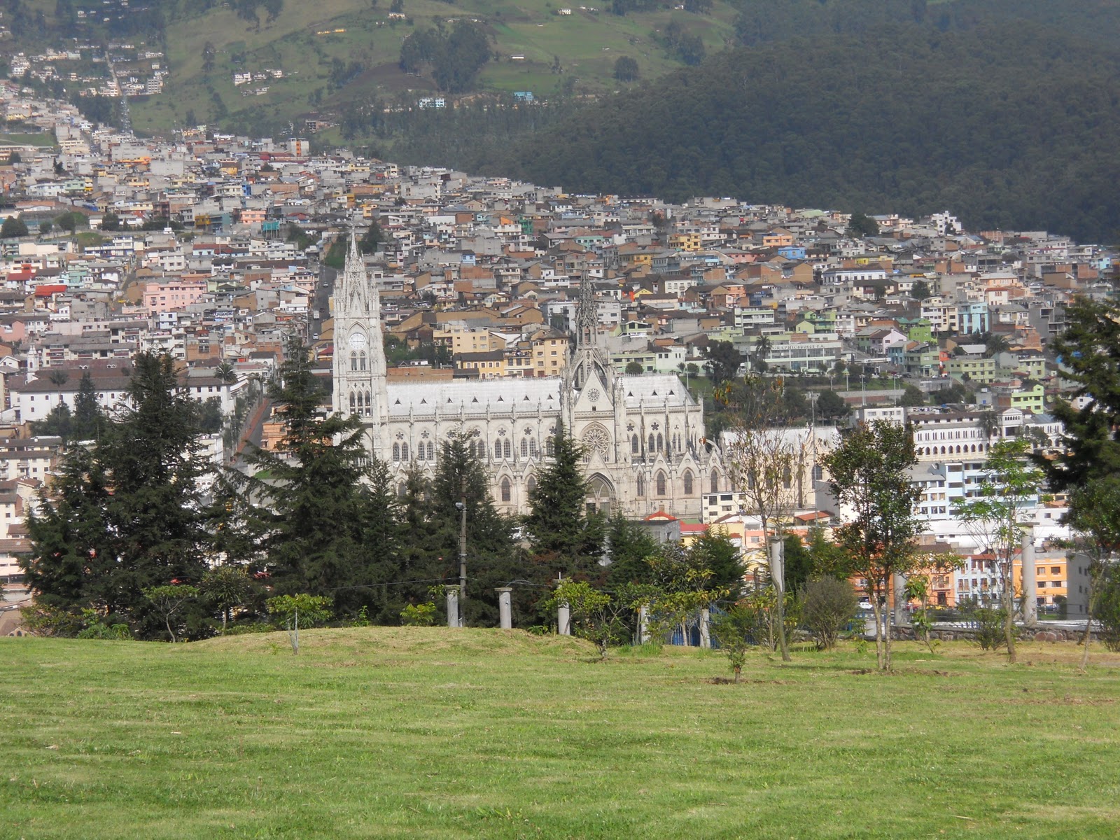 Adventures in Ecuador: ¡Hola! From Beautiful Cumbayá
