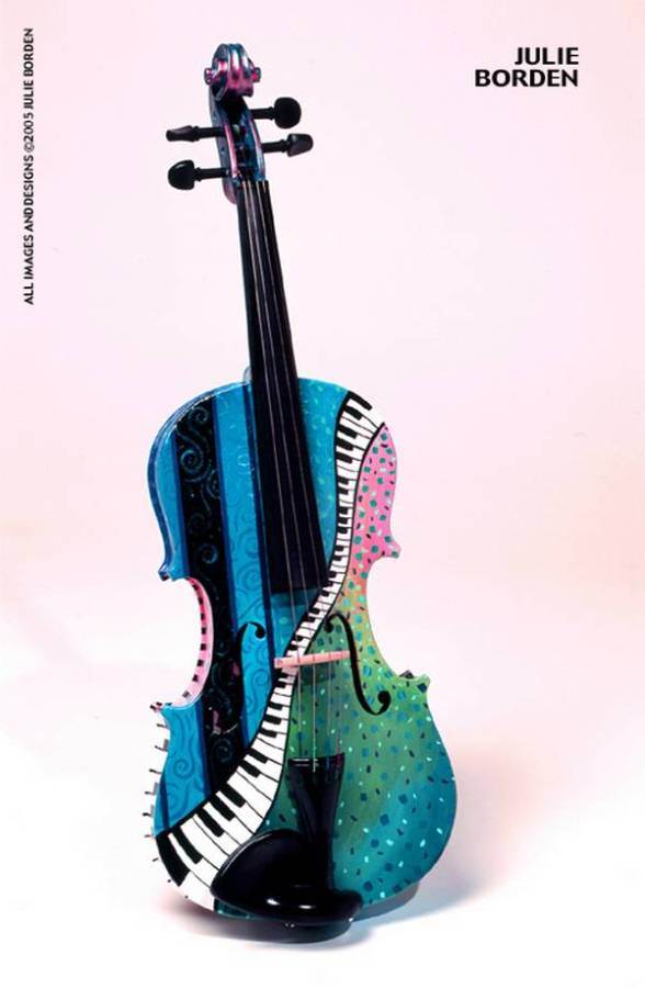 Fun Panorama: Colorfully Painted Violins
