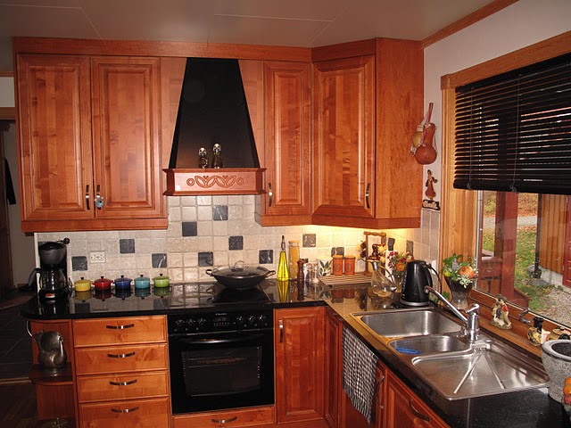 Shanthi's to-die-for kitchen in Norway - The Keybunch Decor Blog