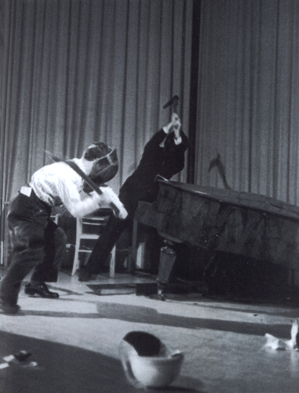 CHAUDRON: Piano destruction