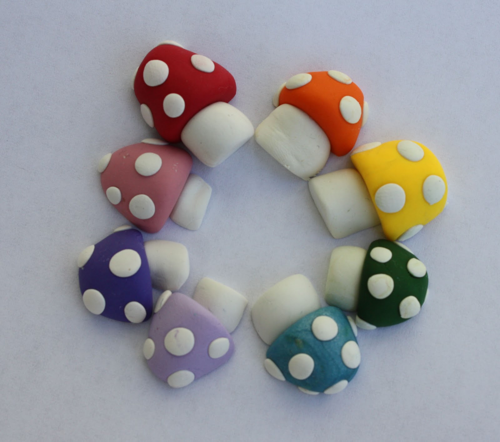 Pirates and Pixies Blog: Mini Clay Mushrooms