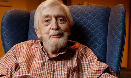 Poetry & Poets in Rags: News at Eleven: Edwin Morgan, who has died aged 90,