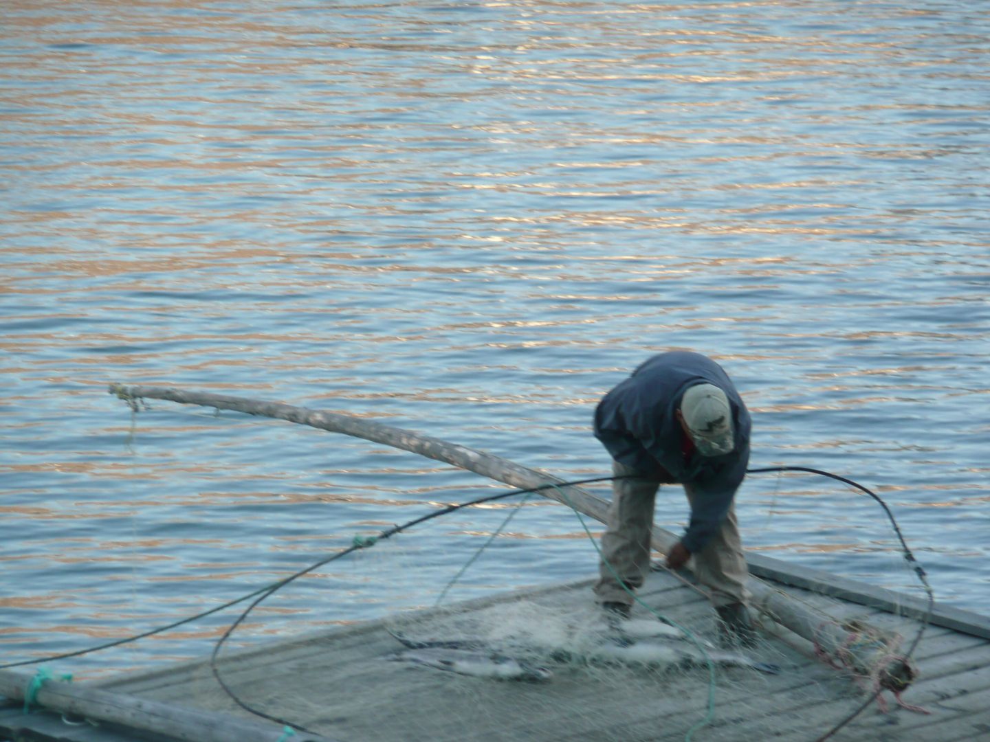 On the Road..........Again: Native American Net Fishing just Below the ...