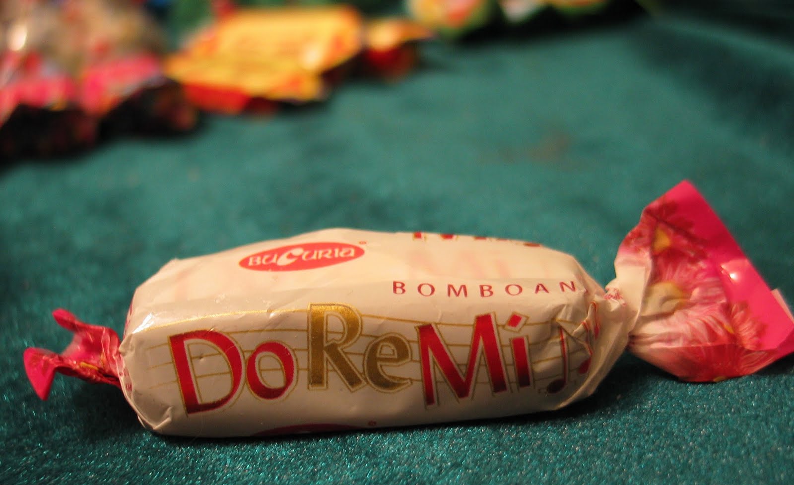 Oby One's Blog: Bucuria bomboanelor Bucuria