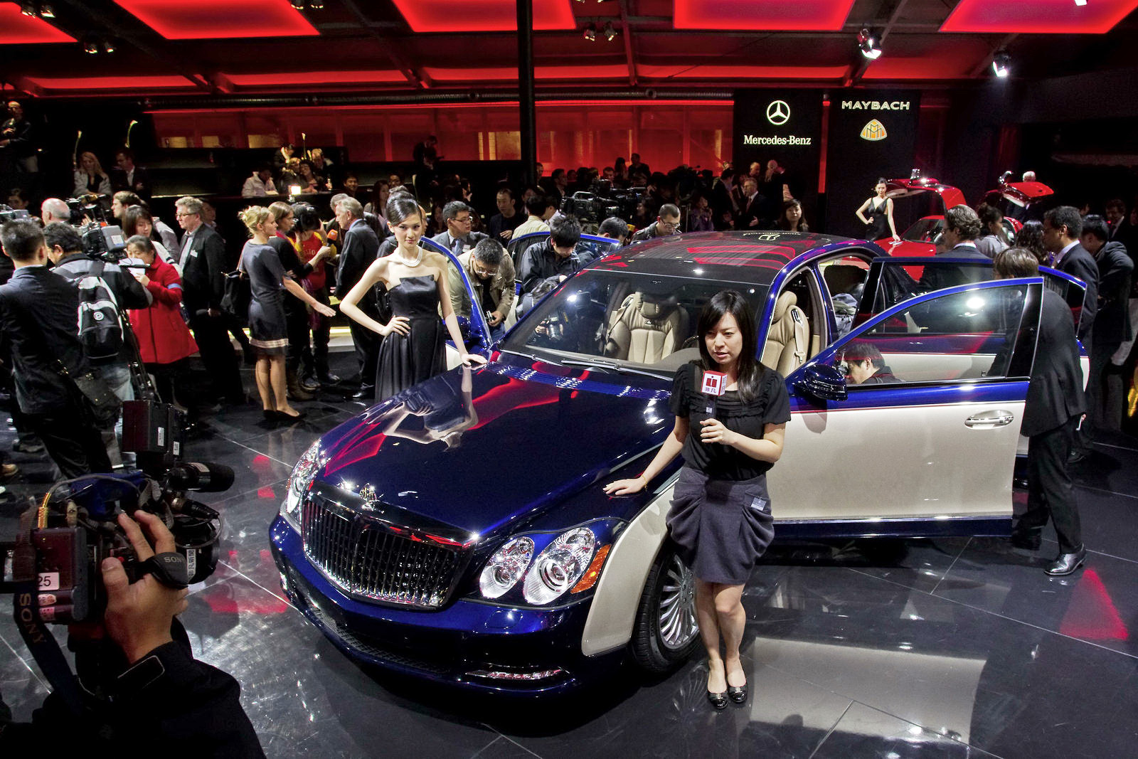 THE CAR: Beijing Auto Show: Maybach's Face-lifted Offerings