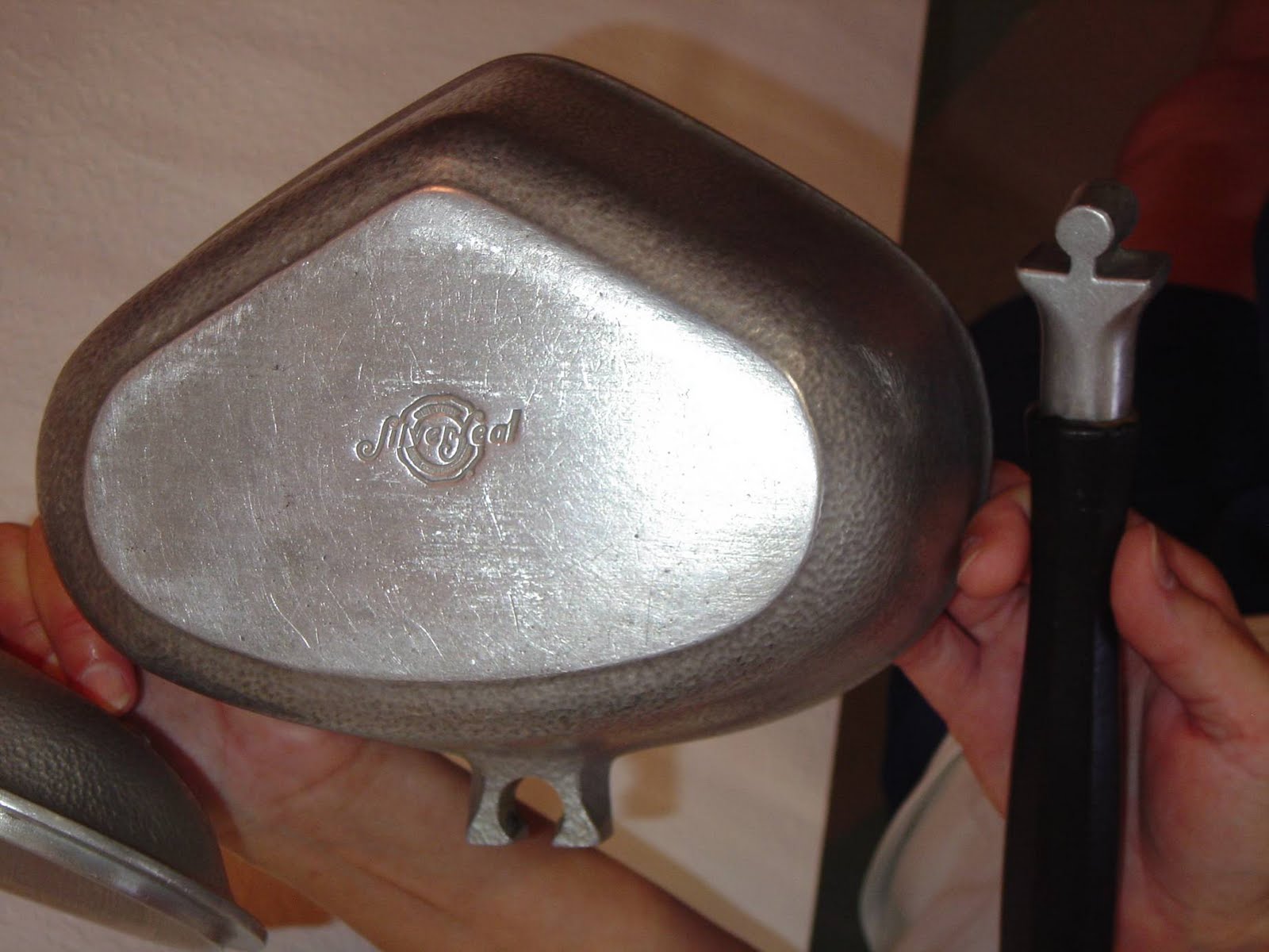 Silver Seal: Silver Seal Pot