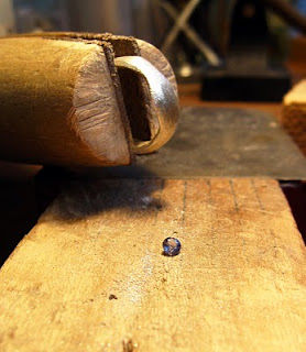 Tales about enchanted jewellery: Flush-setting at last!