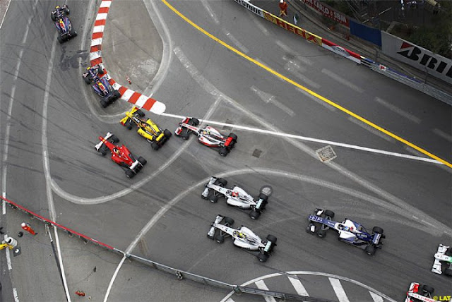 ZONA RÁPIDA: CURVAS MITICAS, SUZUKA , 130R