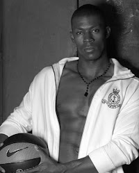 LOUIS SAIGON: Nick Pizzaro