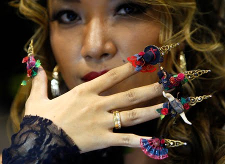 my hiding spot: Extreme nails artwork