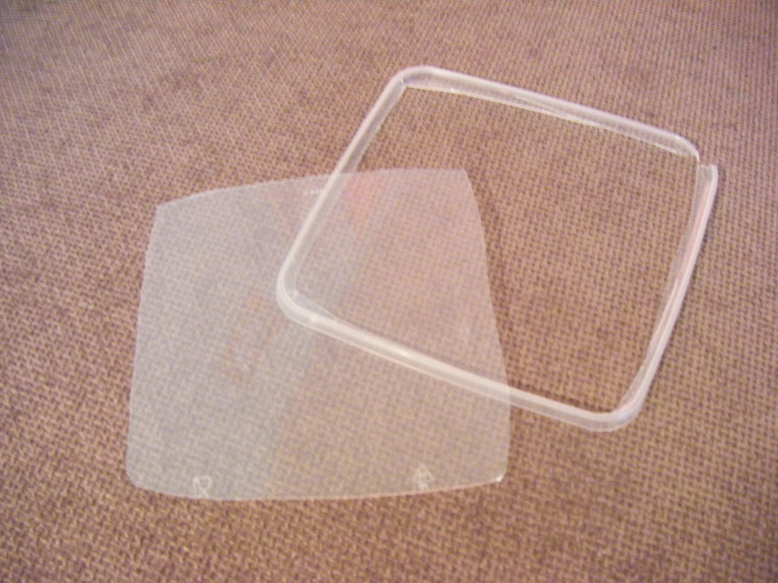 Free craft patterns!: Tutorial: Cheap & easy plastic tatting shuttles