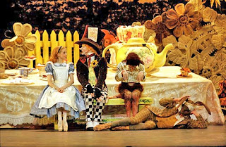 Lydia Zein's Blog: Japan's Underground City: Alice Cities