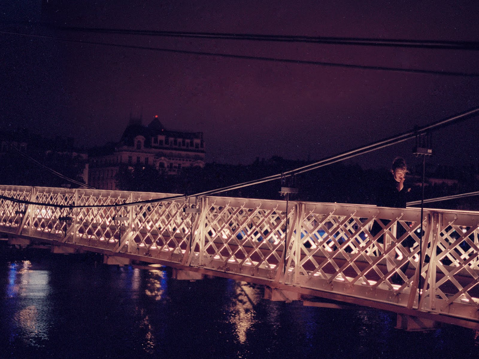 !: Rives et des rives.