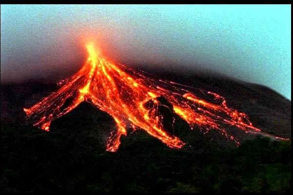 Vulcão Merapi entra em erupção na Indonésia | HI :) Blog |AEV