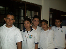 EQUIPO CRIOLLO DE INGLES
