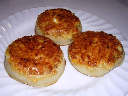 Sceptical Cook: Spiced cheese crumpets