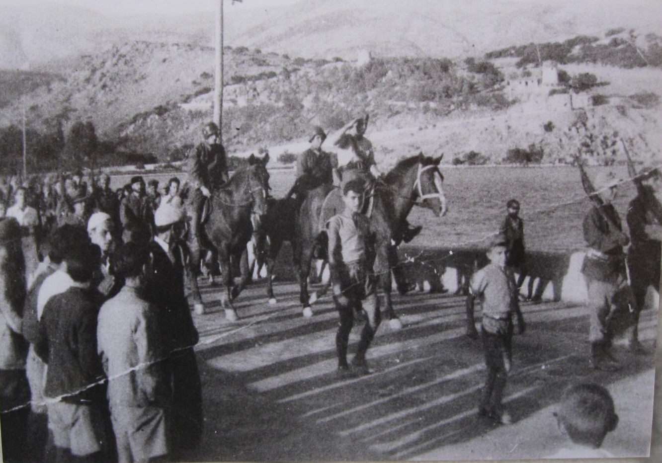 vlahata samis ΚΕΦΑΛΟΝΙΑ: ΜΙΚΡΟ ΟΔΟΙΠΟΡΙΚΟ ΣΤΑ ΧΡΟΝΙΑ ΤΗΣ ΓΕΡΜΑΝΟ ...
