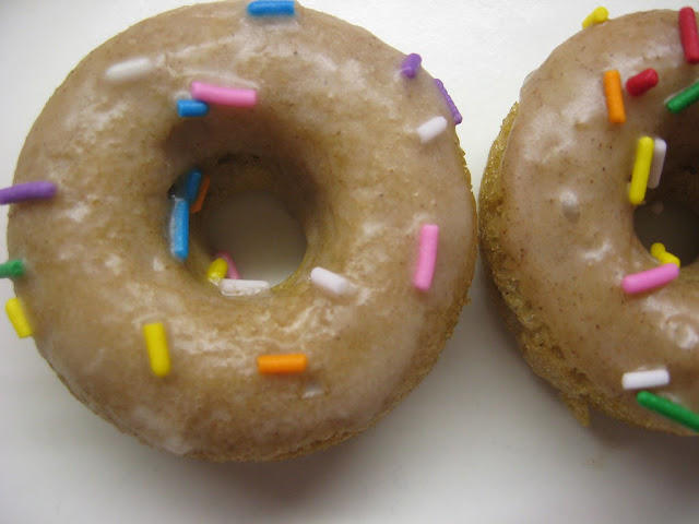 Cute Little Baked Donuts | Kitchen Grrrls.