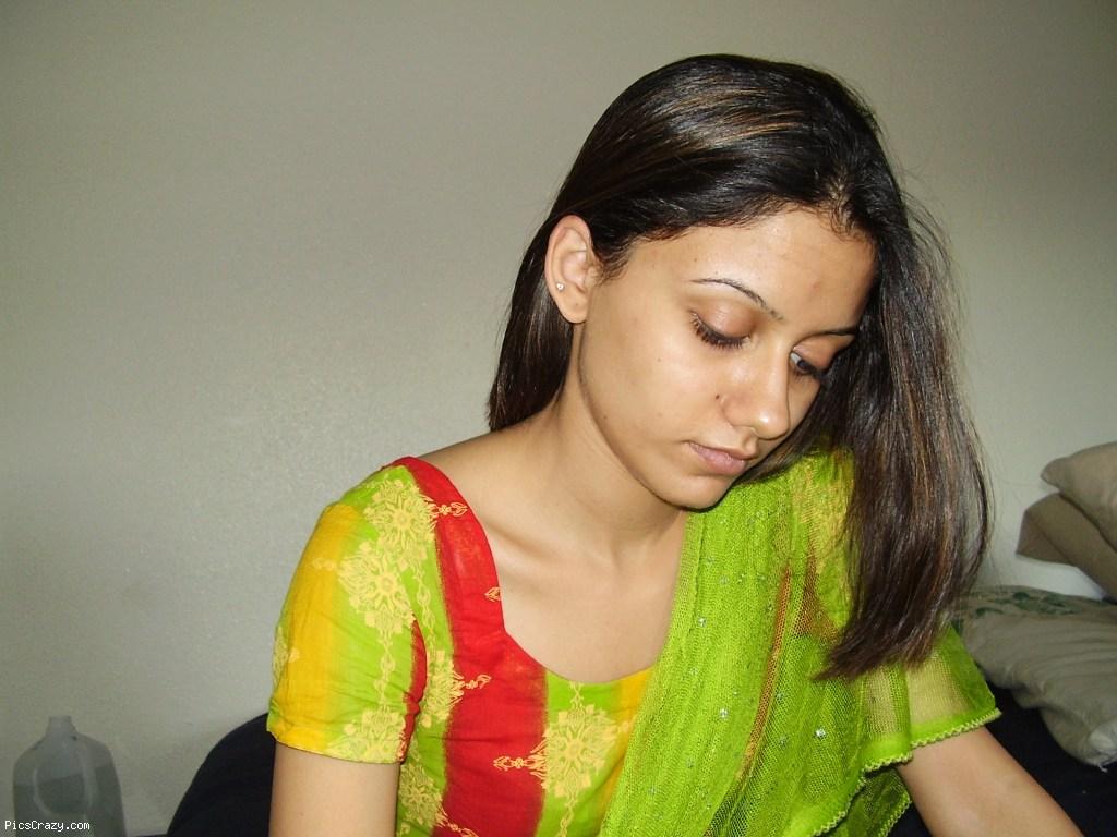 All Desi Asian Cutest Aunties Bhabhi In Library Nicee