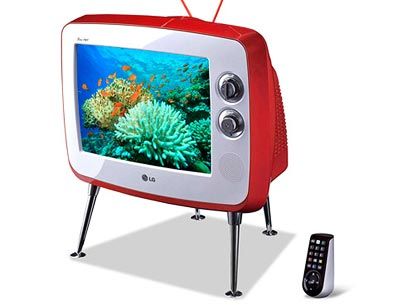 Sempre LG: Em época de TVs ultrafinas, LG volta ao passado com TV retrô
