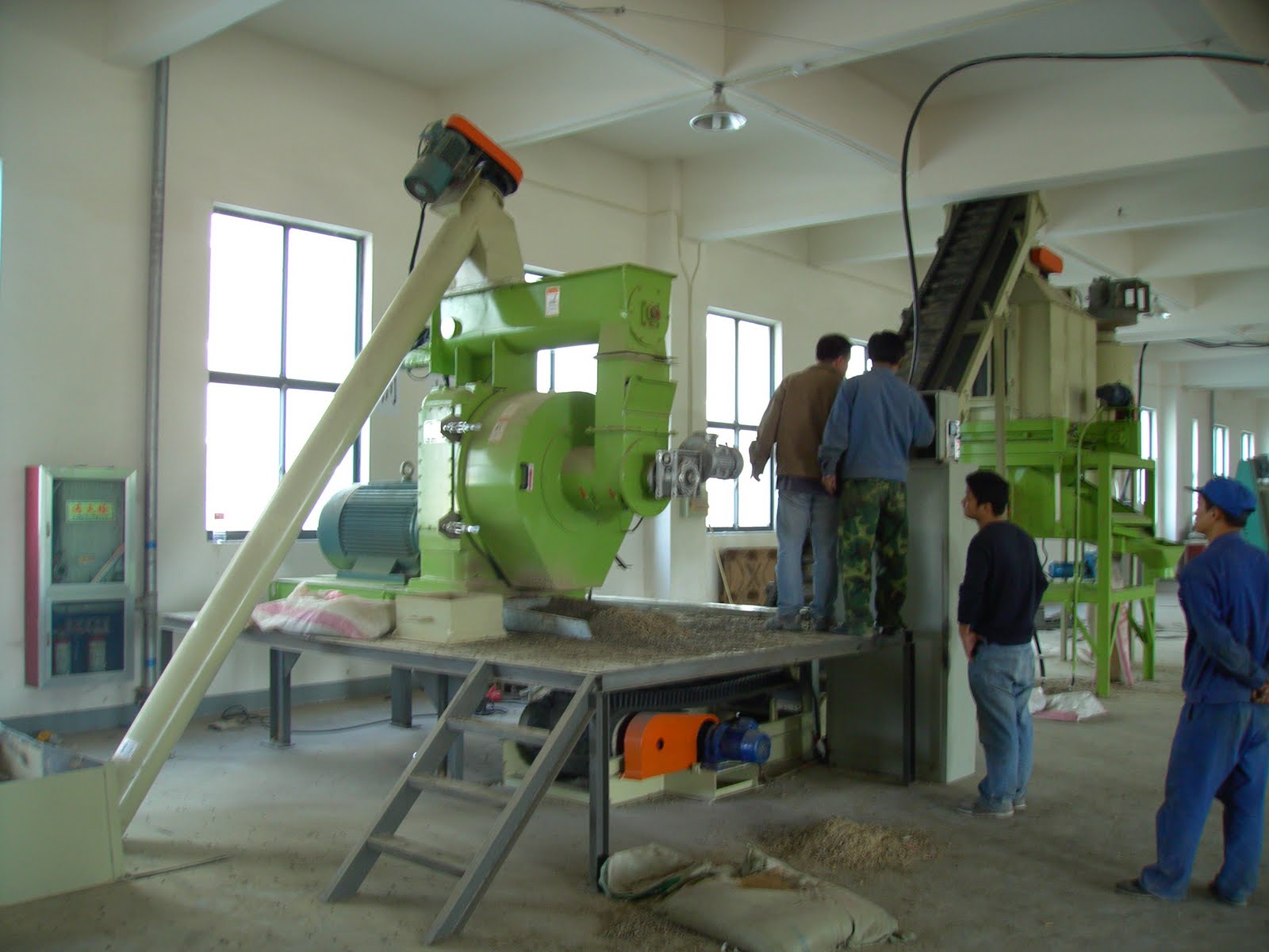 BIOMASS SYSTEM & RESOURCES: Wood Pellet Plant