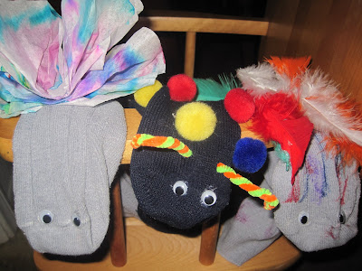Lu Bird Baby: Rainy Day Fun...Sock Puppets!