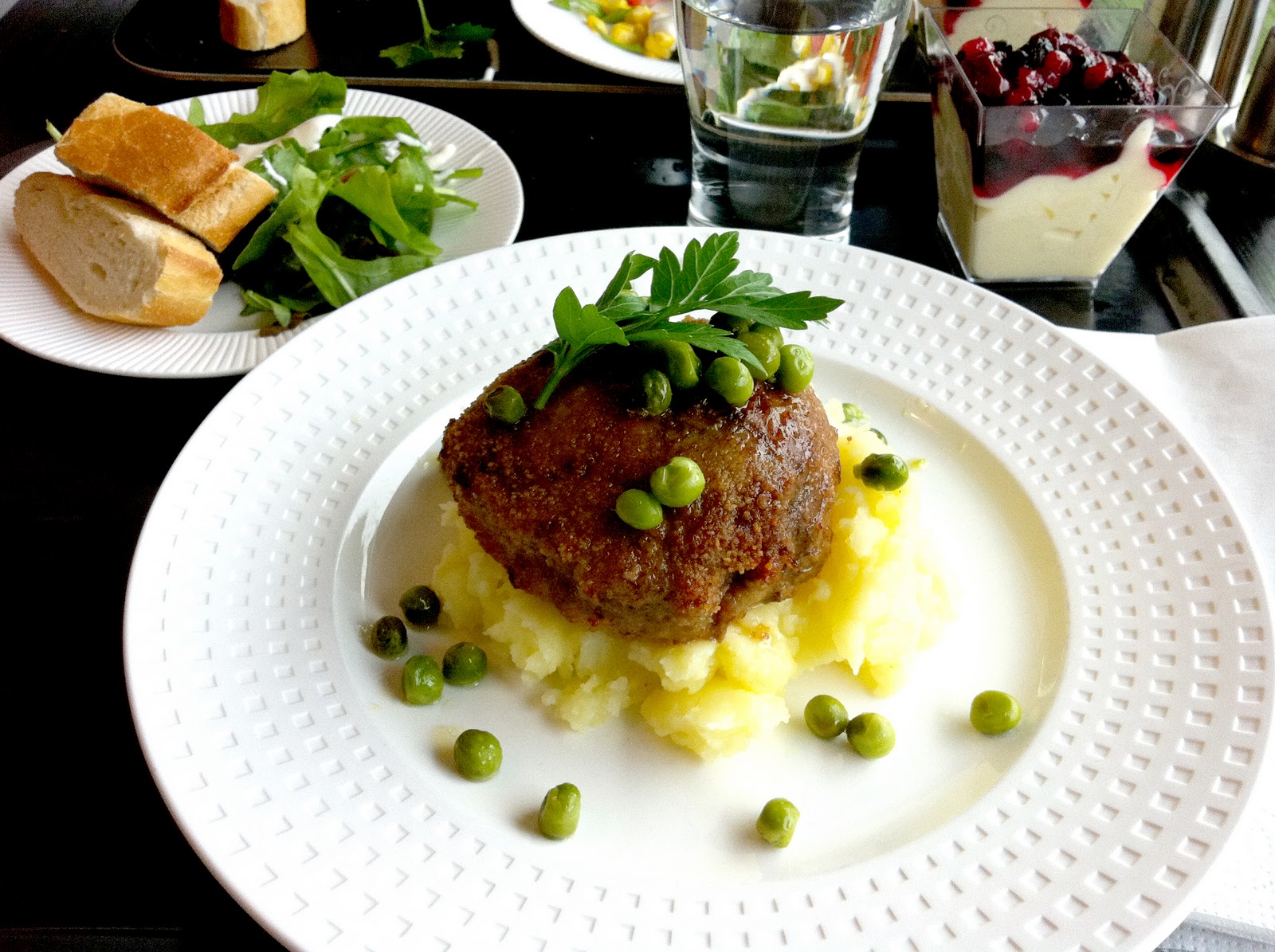 Dagnys: Wallenbergare med ärtor och potatismos | Lunch i Malmö