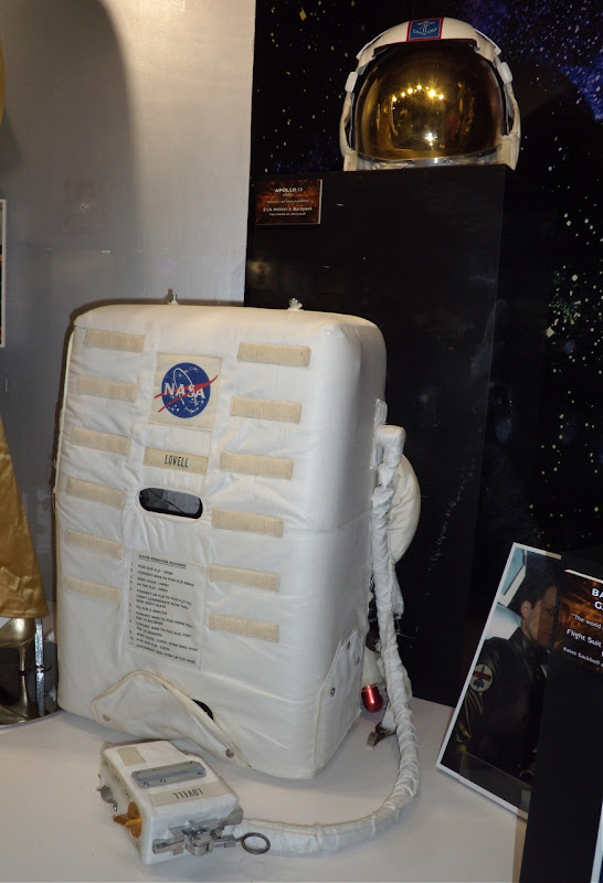 Hollywood Movie Costumes and Props: Tom Hanks Apollo 13 NASA helmet and ...