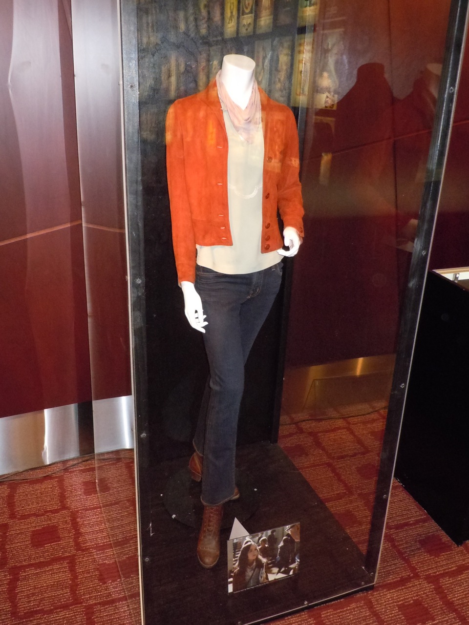 Ellen Page Inception Outfits