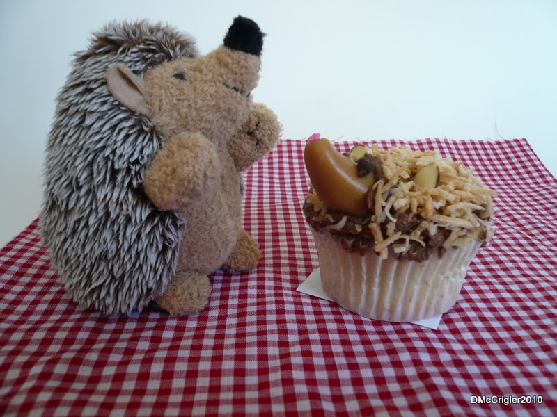 Chimera Threads: Hedgehog Cupcakes: A mini how-to