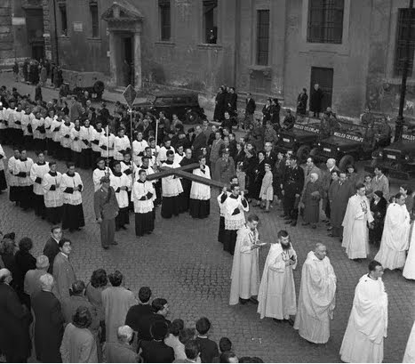 A Catholic Life: Video on Eucharistic Processions