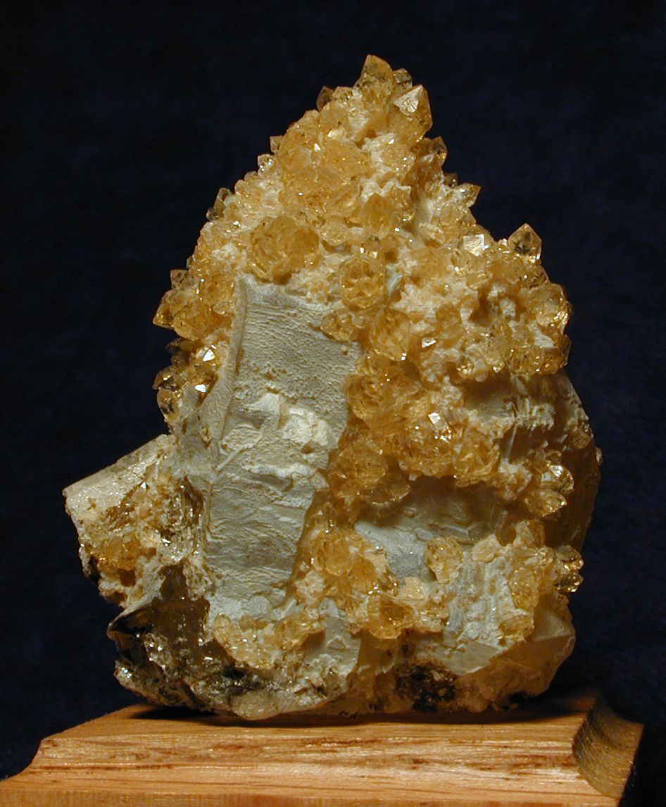 Astos rankdarbiai: Citrinas